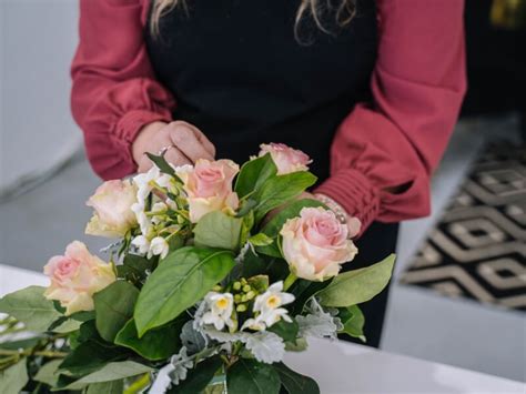 A Guide To Floristry Brisbane Classes Classbento