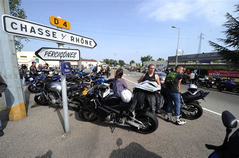 CIRCULATION Les motards bloquent l A entre Saint Etienne et Chasse sur Rhône