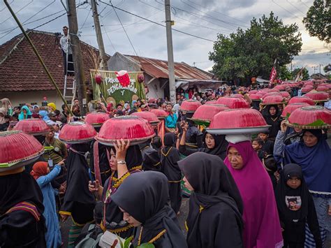 Menengok Ritual Adat Gama Di Bawah Kaki Gunung Rinjani INSIDELOMBOK