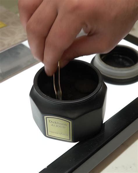 Touchof Oud هو المكان الانسب لجميع أنواع العطور و العود التي ترغبونها في الخوانيج ووك أخبرونا