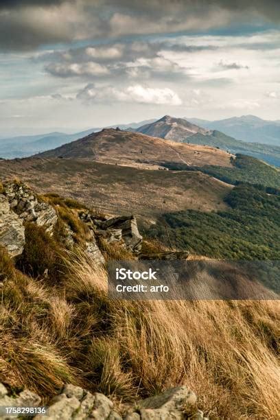 Polonina Wetlinska Bieszczady 산 Bieszczady 국립 공원 폴란드 0명에 대한 스톡 사진 및 기타