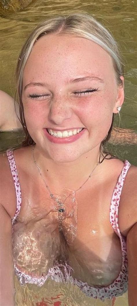 Anya Watery Boobs Male43can