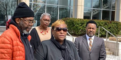 Grand Jury Refuses To Indict Officer For Fatal Mall Shooting