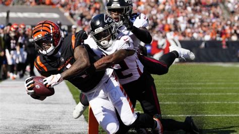 Bengals Receiver Jamarr Chase Hip Inactive Vs Titans