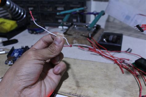 Diy Very Cheap Arduino 4 Pin Connector 5 Steps Instructables