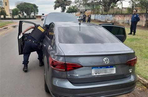 Guarda Municipal Recupera Carro Roubado E Com Placa Adulterada Em