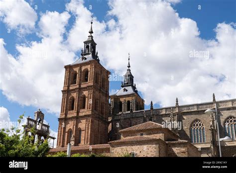 The Dramatic Bell Towers Of Catedral De Santa María De Astorga Guide