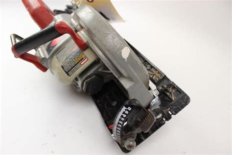 Skilsaw Worm Drive SPT77WML Corded Circular Saw Property Room