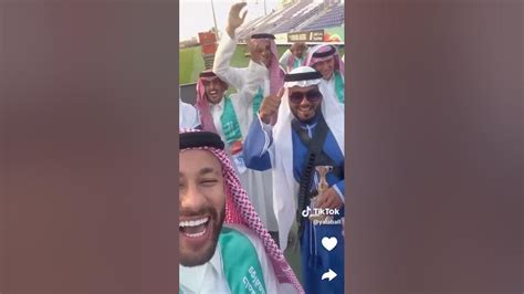 نيمار يحتفل باليوم الوطني السعودي93 🇸🇦 لبس توب وشماغ 😂 نيمار انا