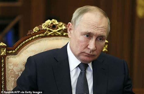 Thấy Gì Từ Việc Tổng Thống Nga Putin Lần đầu Hủy Họp Báo Thường Niên