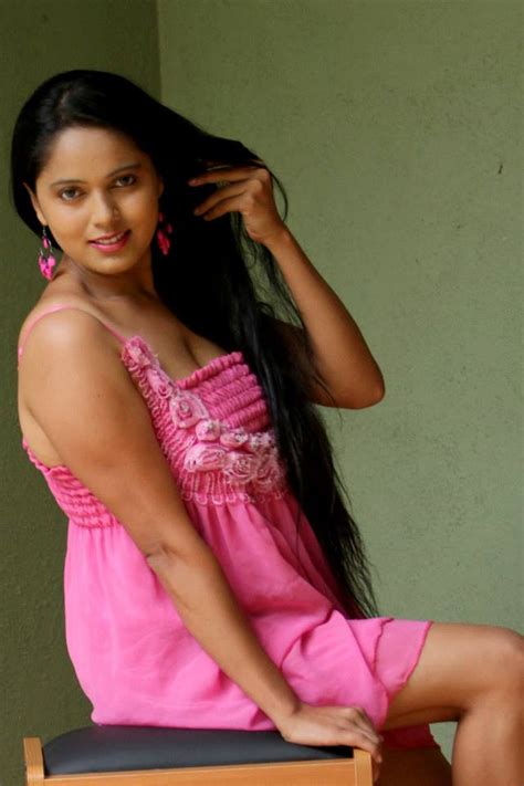 Srilankan Upcoming Model Nithu Priyangika