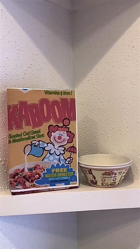 Cereal Kaboom Kaboom Cereal Clown 166 2022 Nycc Sticker Box 910