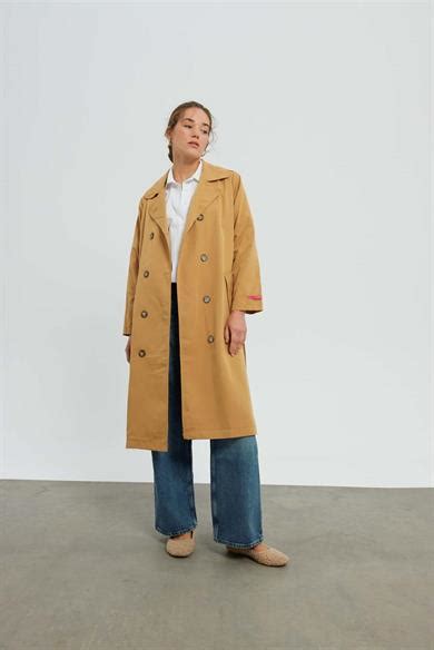 Trench Coat
