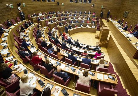 La Derecha Da A Compromís Los Votos Para Arrebatar Al Pspv Un Puesto En