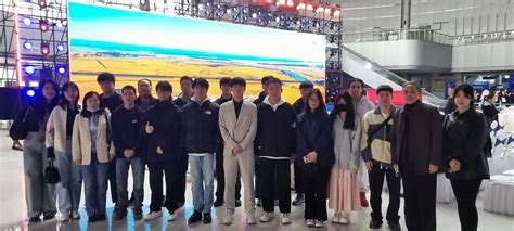 创业奋斗，就在吉林 艺术设计学院师生参加省2024年高校毕业生公益招聘大会—长春工业大学人文信息学院