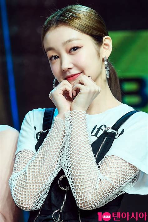 Ten 포토 시크릿넘버 5인 5색 비주얼 파티 텐아시아