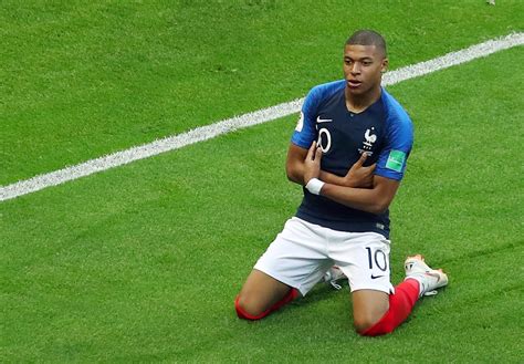 Jornalista diz que Mbappé está acertado Real Madrid mas clube nega