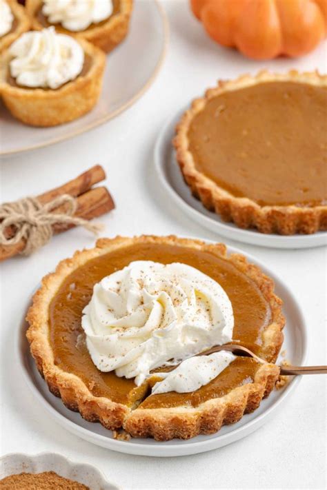 Pumpkin Tartlets With Cupcake Or Tartlet Pans Texanerin Baking