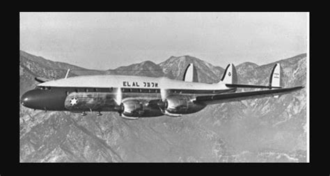 България На 27 юли 1955 г два изтребителя МиГ 15 са вдигнати с тревога от военното летище