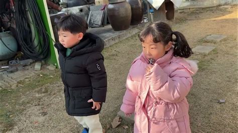 [6세 쌍둥이] 외할머니댁에서 강아지와 놀기 Youtube