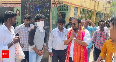 dollars divakar reddy sets up maarpu banners even as tdp scouts for a