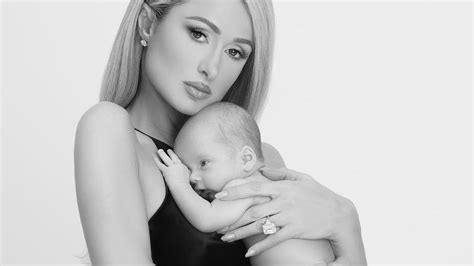 Paris Hilton Pubblica Una Serie Di Bellissime Foto Con Il Figlio