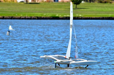 International Multi-hulled, Radio-controlled Yacht Racing | Flickr