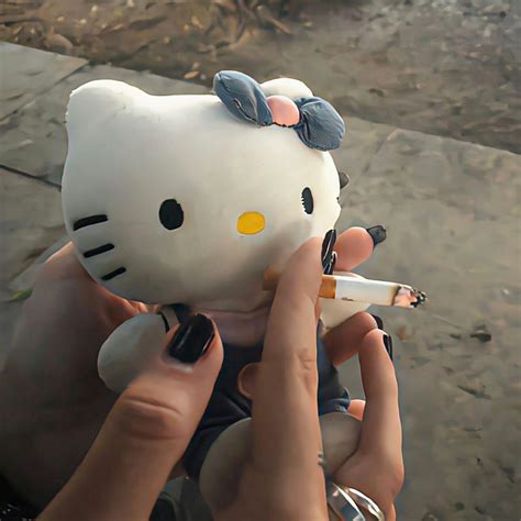 Hello Kitty 头像 知乎