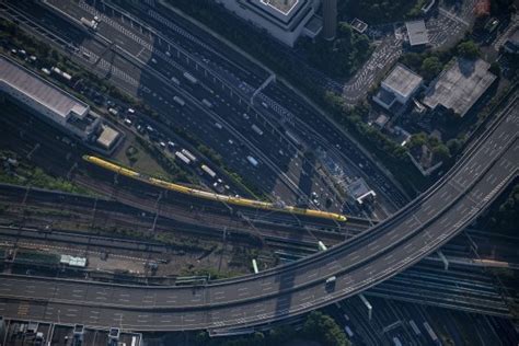 画像ギャラリー 神出鬼没ドクターイエローがダイヤ公表 空撮で夕方の回送線を撮ったら黄色が映えた 乗りものニュース