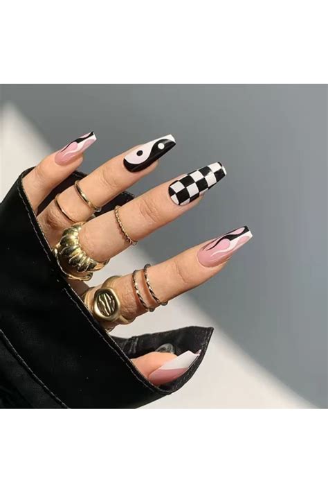 Sibelon 12 li Takma Tırnak Lüx 3D Badem Tırnak Set Nail Art Set Fiyatı Yorumları Trendyol