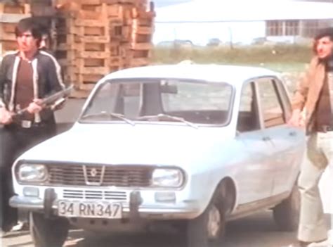 IMCDb org Renault 12 Série 1 R1177 in Antonio e Placido Attenti