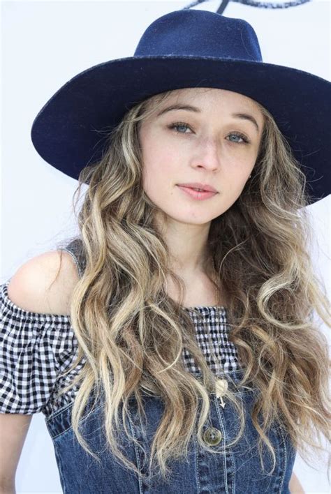 Carson Meyer Hawtcelebs