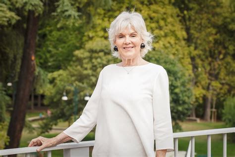 Paura Per Caterina Caselli Le Immagini Shock Che Allarmano I Fan