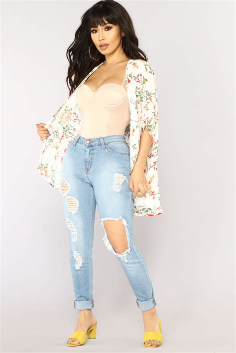 Https Fashionnova Collections Tops 1 Products Taliah Floral