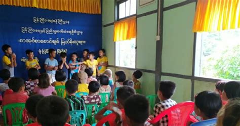 မြောက်ဦးမြို့ လူထုအခြေပြုဗဟိုဌာန Community Center ခန်းမ၌ စာအုပ်စာစောင
