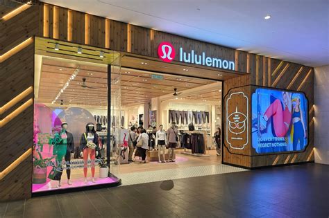 Lululemon Sube Más De 12 Tras Mejoras De Precio Objetivo Y Transición