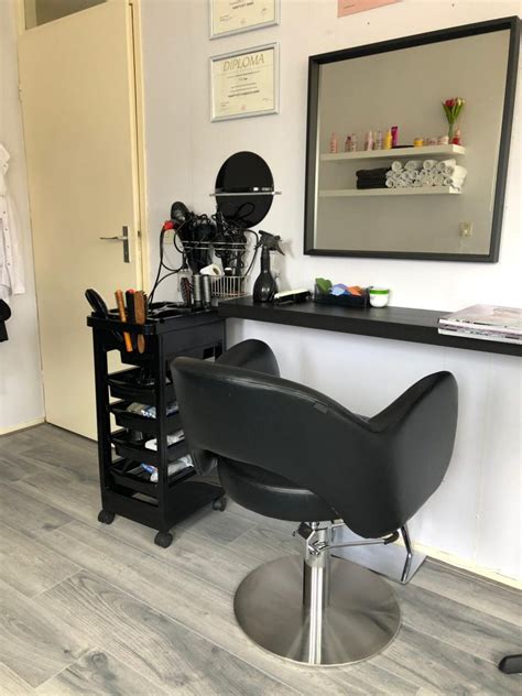 Kapper Tam Hair And Beauty