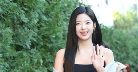 Itzy 리아 활동 중단 선언… 극도의 불안 증세·안정 필요