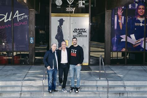 Warner Bros Records Says Goodbye To Its Burbank Headquarters