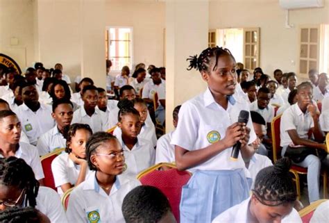 La Célébration de la journée mondiale de la philosophie Lycée MBELE