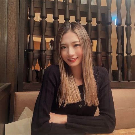 宮野真菜さんのインスタグラム写真 宮野真菜instagram「ひさびさに会うお友達とランチ行った日💟 レースクイーン Rq
