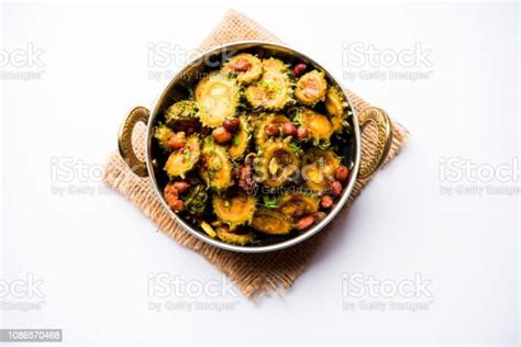 쓰라린 멜론 맛 있는 카레 인도에서 건강 식품 선택적 초점 건강한 생활방식에 대한 스톡 사진 및 기타 이미지 건강한 생활방식