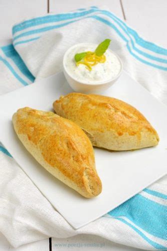Pieczone pierogi ze szpinakiem fetą i boczniakami Poezja smaku