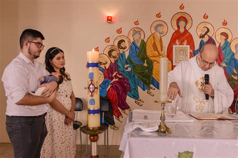 Batizado Batizado Na Igreja Católica São Leopoldo