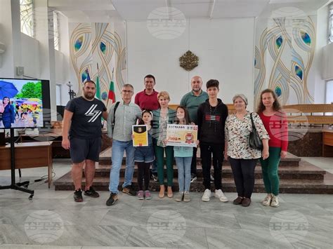 Наградиха победителите в конкурса за карнавални картини Утро