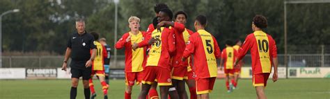 Vier Jeugdteams Go Ahead Eagles Voetbalacademie Zegevieren Stedendriehoek