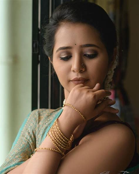 Aai Kuthe Kay Karte Fame Gauri Kulkarni New Photoshoot In Green Saree