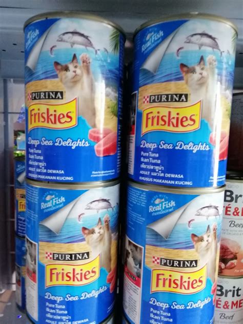Friskies 400g, Pet Supplies, Pet Food on Carousell