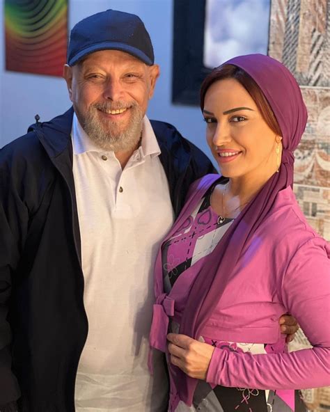 ريهام عبد الغفور تحكي قصة تأثير والدها في حياتها قبل رحيله مجلة هي