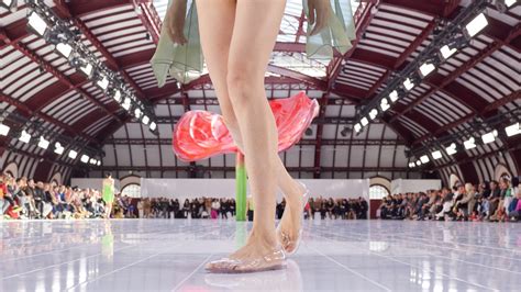 Naked shoes la prossima primavera sarà molto nuda Fino alle scarpe